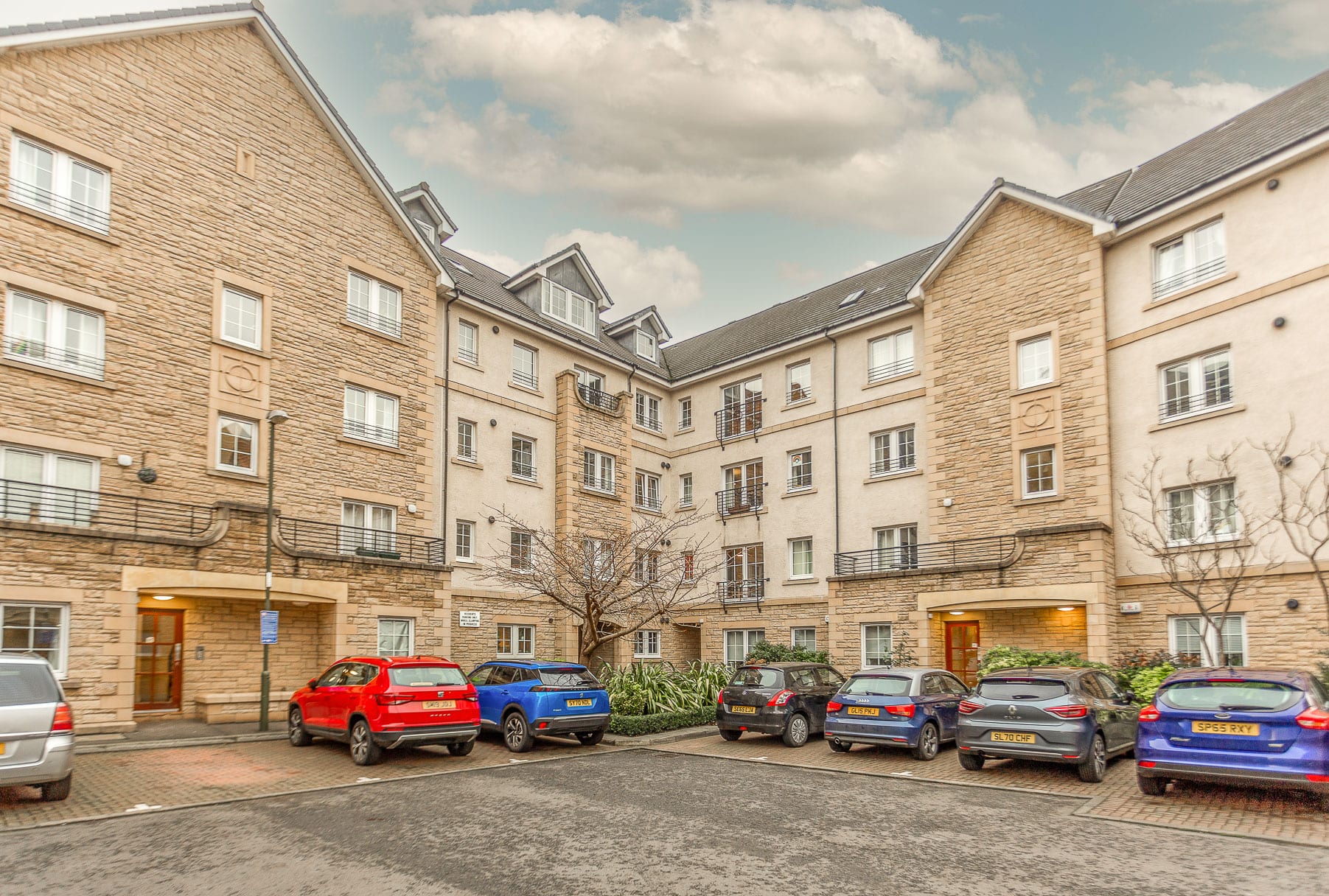 19/4 Timber Bush, Edinburgh EH6 6QH - Cameron Stephen and Co