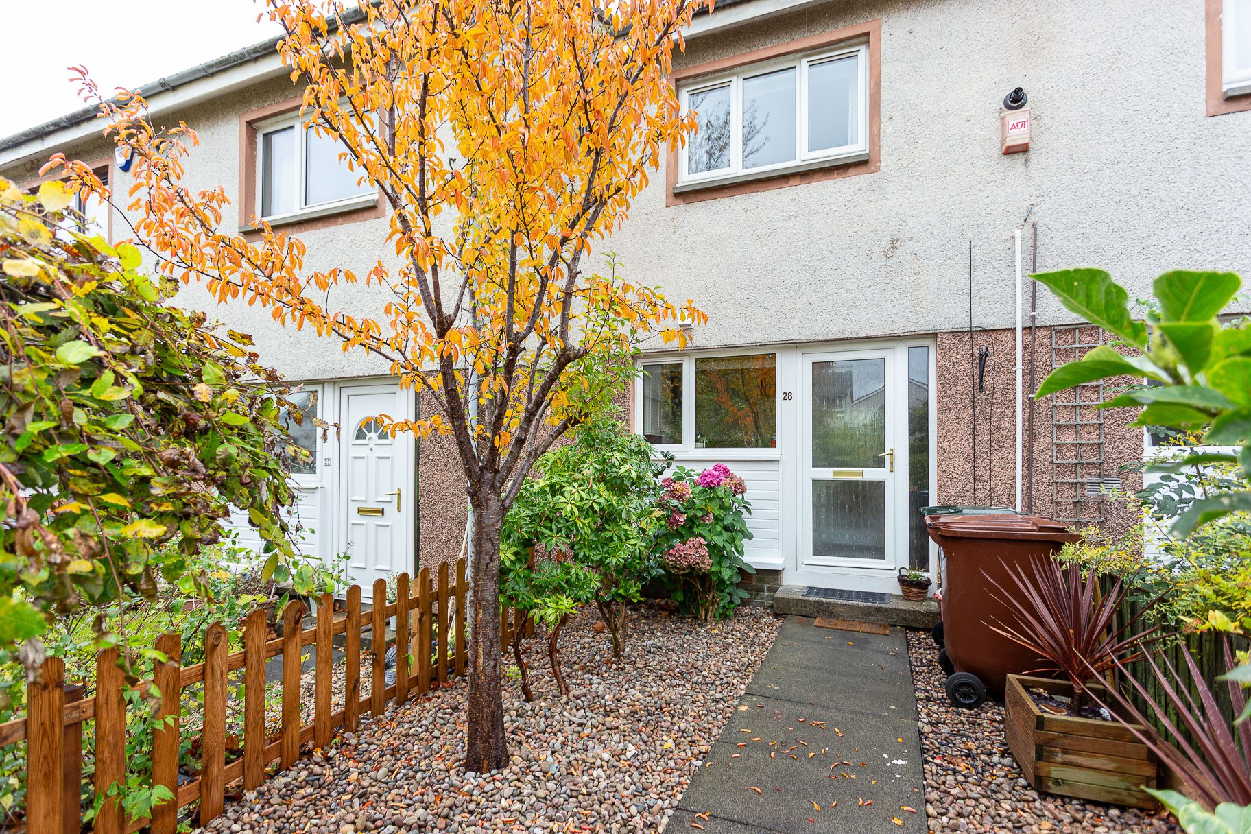 28 Howden Hall Park, Edinburgh EH16 6UU - Cameron Stephen and Co